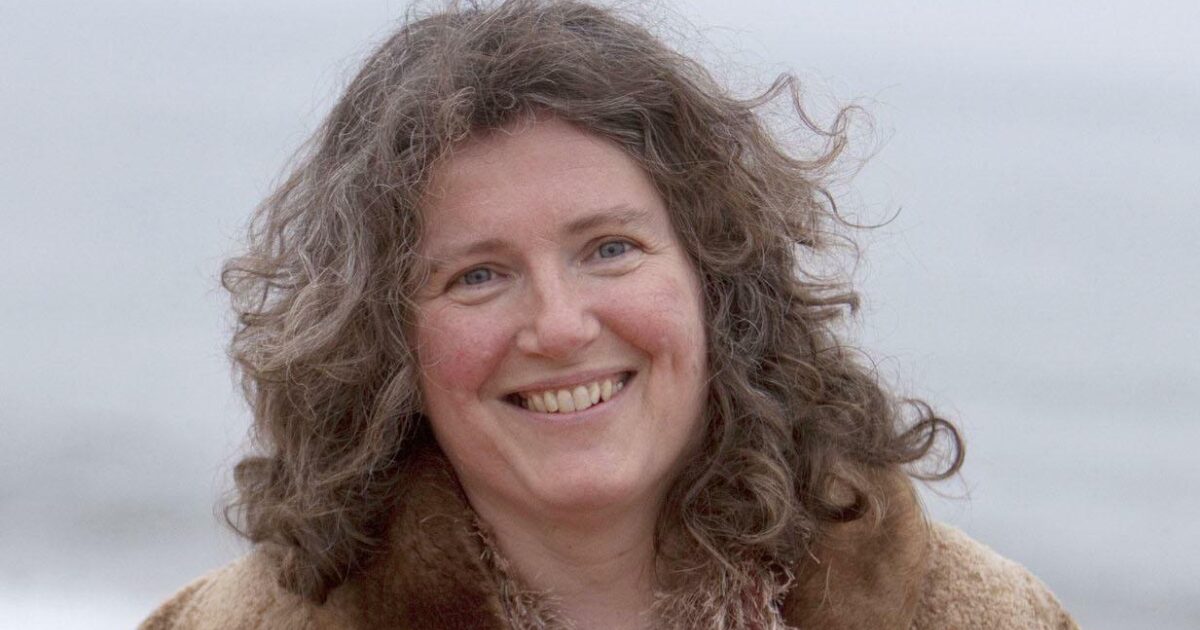 Anne Booth | ULLSTEIN