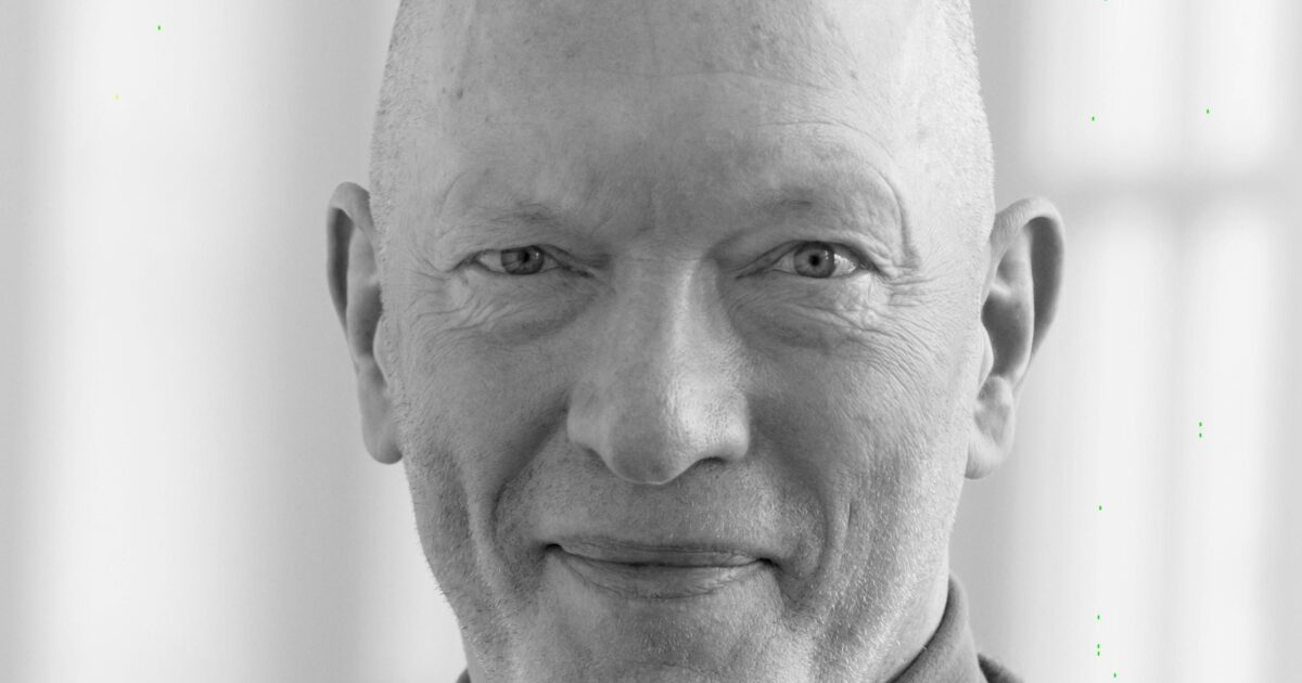 Robert M. Zoske | ULLSTEIN