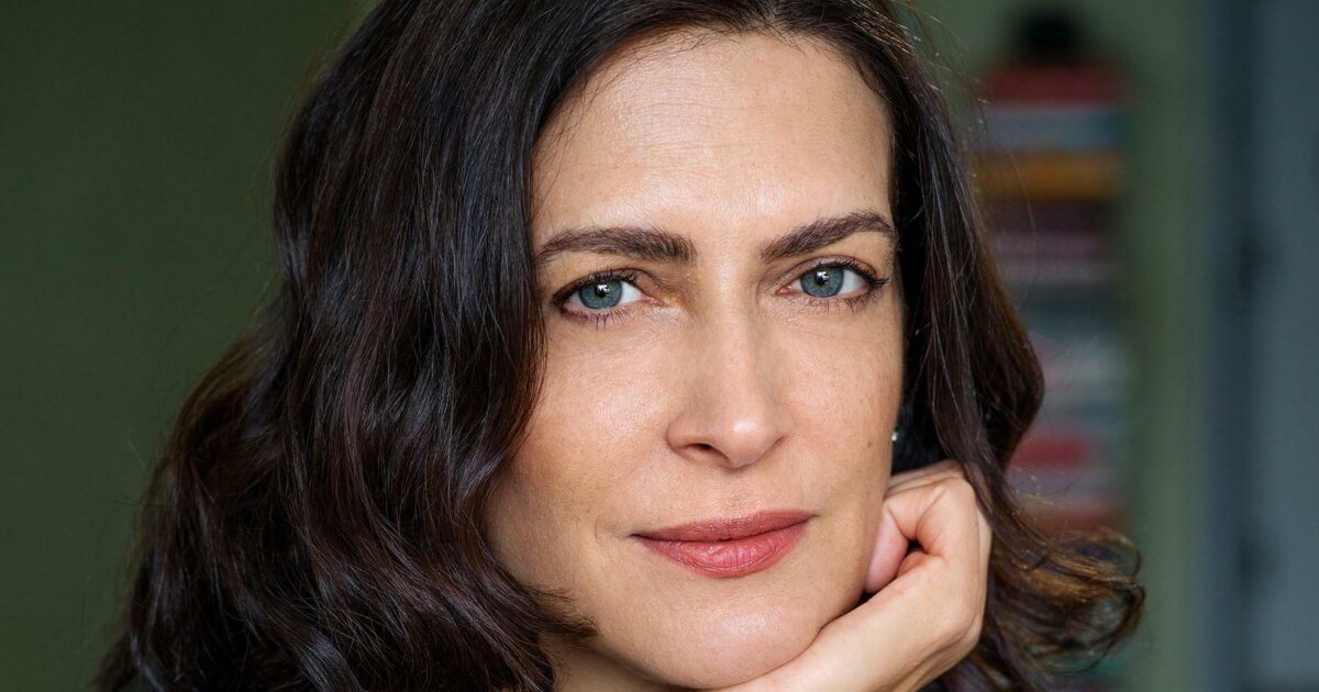 Andrea Elliott | ULLSTEIN