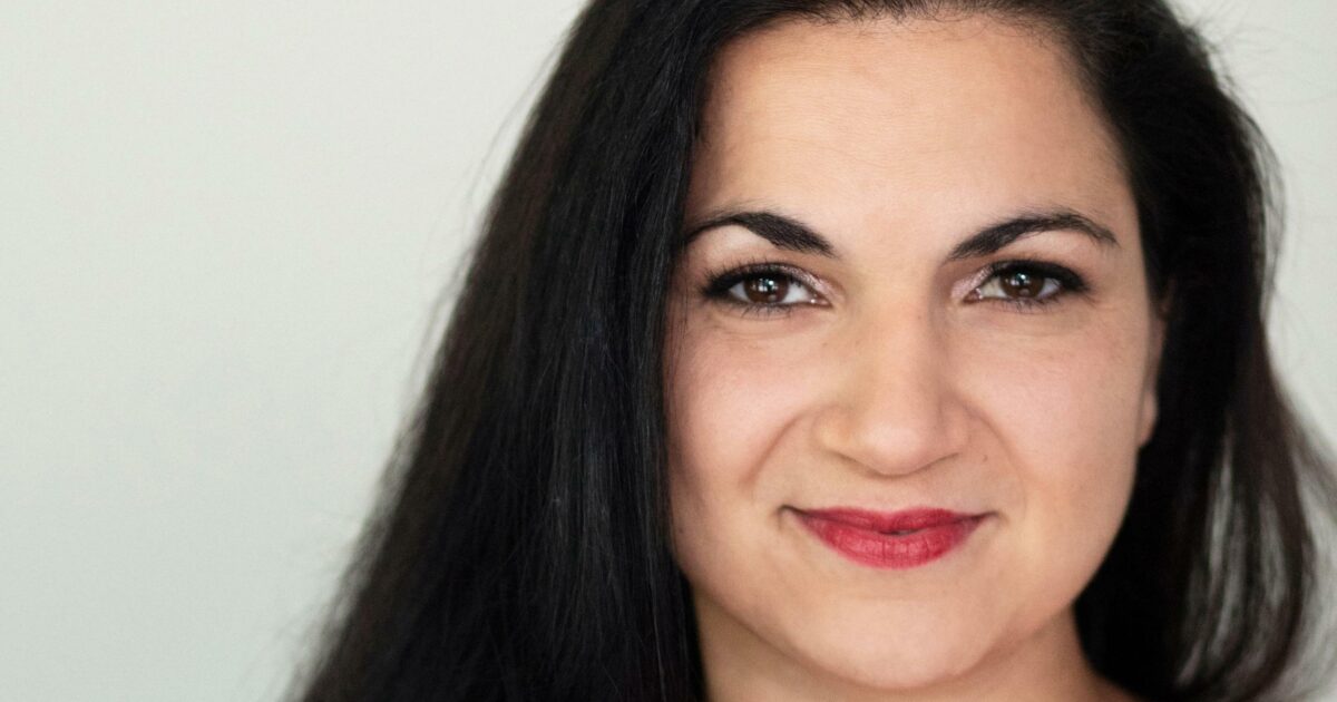 Sonja Howard | ULLSTEIN