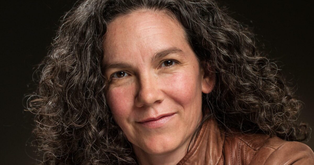Ellison Cooper | ULLSTEIN