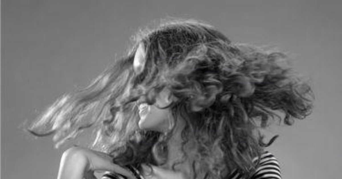 Zoé Wall | ULLSTEIN